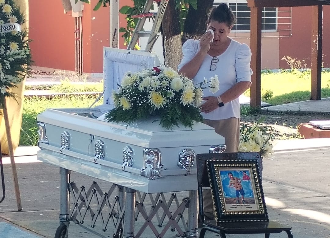 Elioth va por última vez a la escuela – Huasteca Hoy